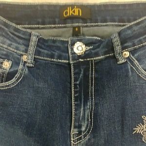 Dkin | Jeans | Dkin Floral Embroidered Skinny Jeans | Poshmark